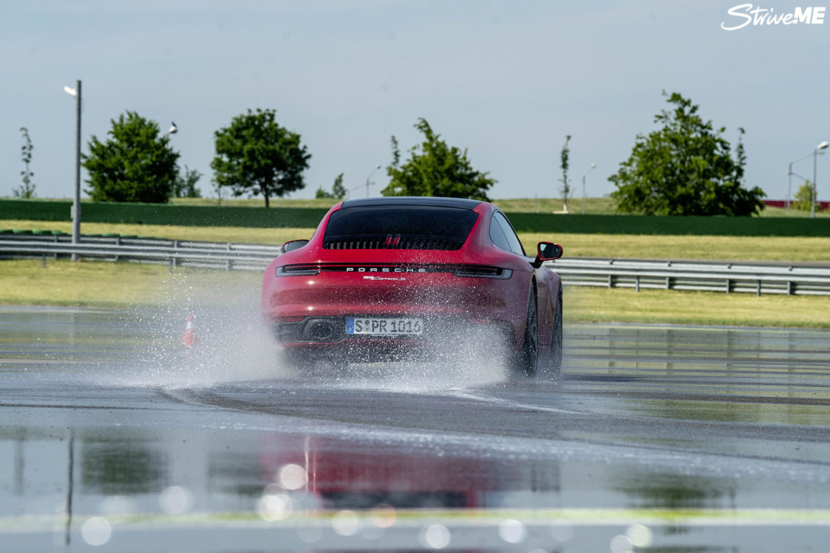 StriveME - اكثر من 308 كلم/س على متن بورشه 911 الجديدة